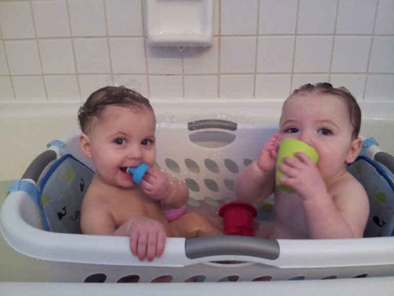 Bathing Twins: Tips and Tricks to Make Double Bath Time Easier