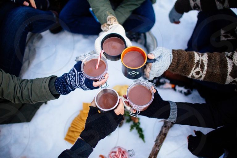Backyard Essentials: How to Have Outdoor Winter Fun with Friends